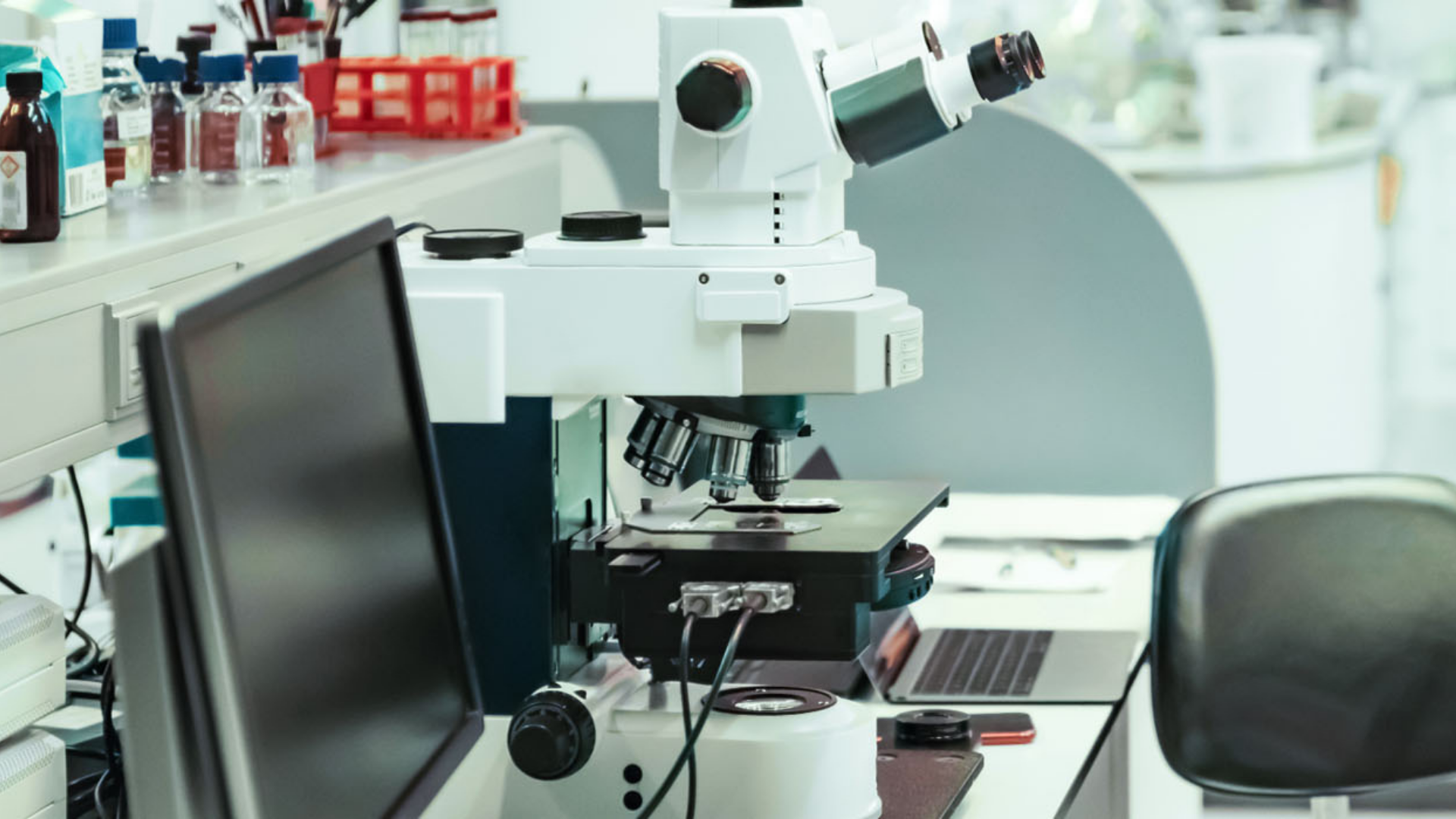 10 Energy Saving Tips to Drive Laboratory Sustainability